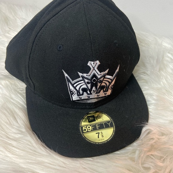 New Era | Accessories | New Era Black 59fifty Fitted Cap | Poshmark